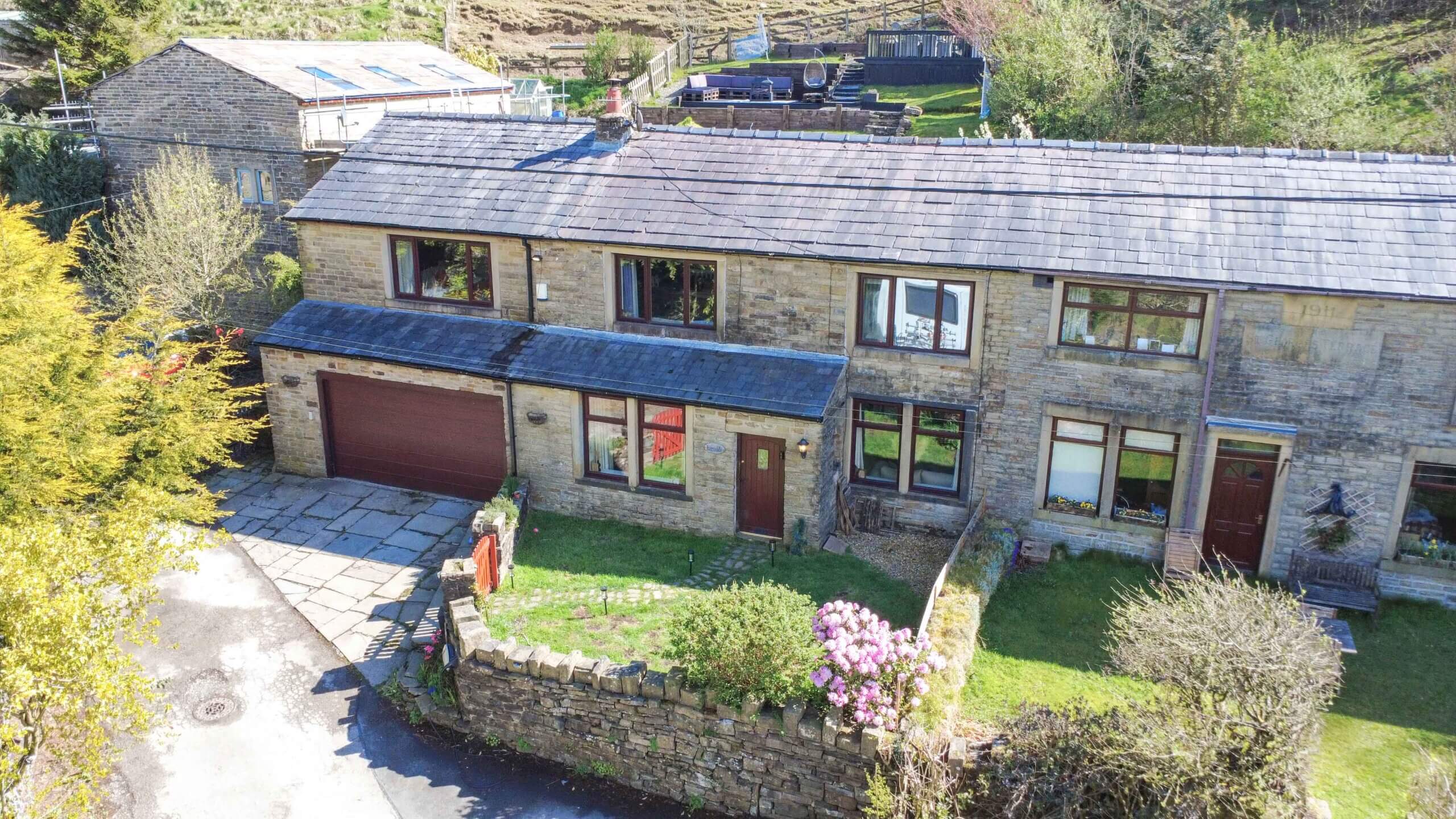 Barnside, St Georges Terrace, Cowpe Road, Rossendale - Coppenwall ...